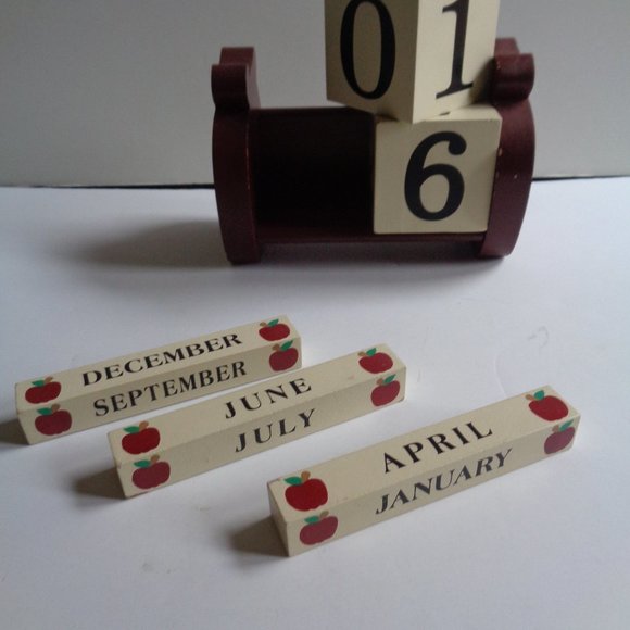 Vintage | Accents | Perpetual Calendar Wooden Blocks Dates Days Months ...